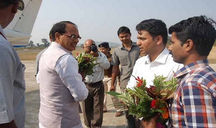 Krishna Gopal Tiwari becomes India's first visually impaired Collector ...