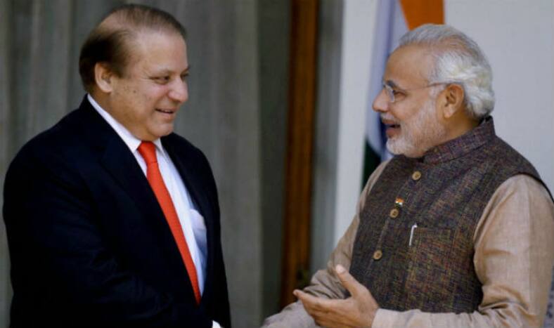 Narendra Modi gives Christmas surprise to Nawaz Sharif, to meet ...