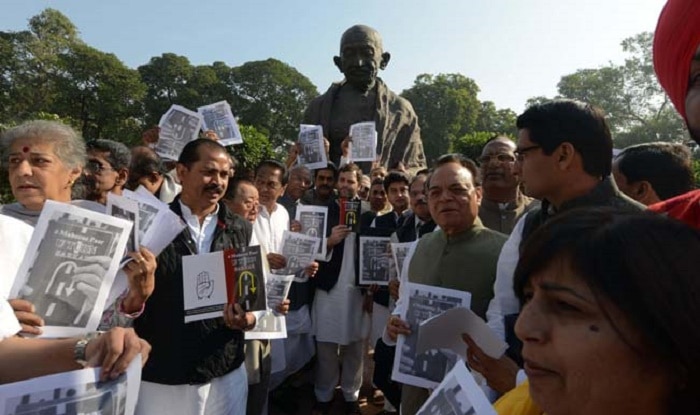 Rahul Gandhi leads Congress protest march outside Parliament, demands ...