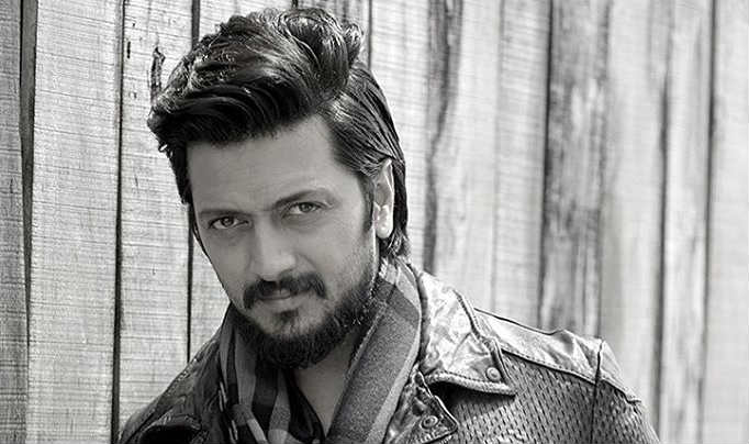 Riteish Deshmukh turns 37, gets wishes galore from B-Town | India.com