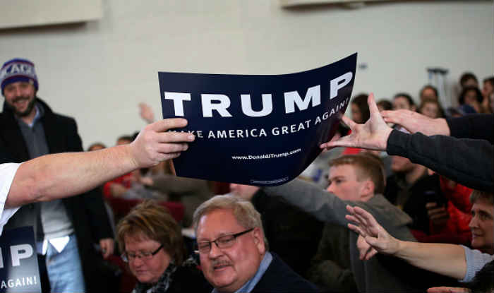 Giant Donald Trump poster becomes pilgrimage site | India.com