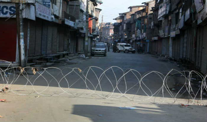 Clash in MP town; 50 held, curfew imposed | India.com