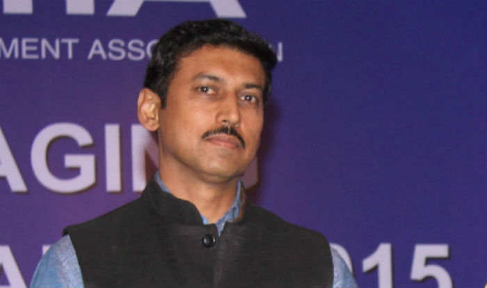 Rajyavardhan Rathore pays tribute to Pathankot martyr | India.com