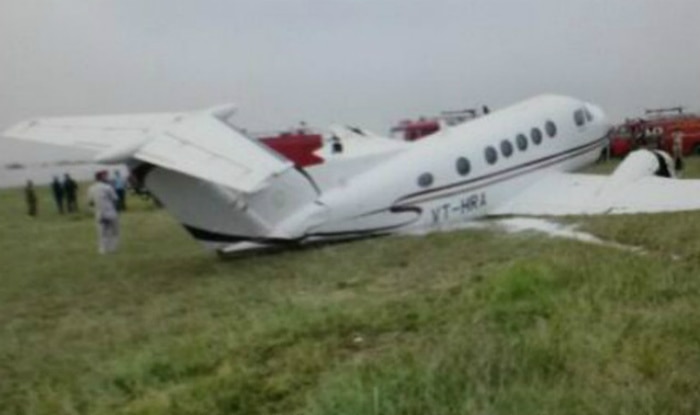 Utair Boeing 737 Crashes on Belly in Russia, All 100 Passengers, Crew Safe