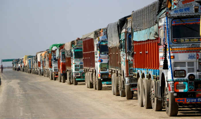 After gunfight, traffic restored on Srinagar-Jammu highway | India.com