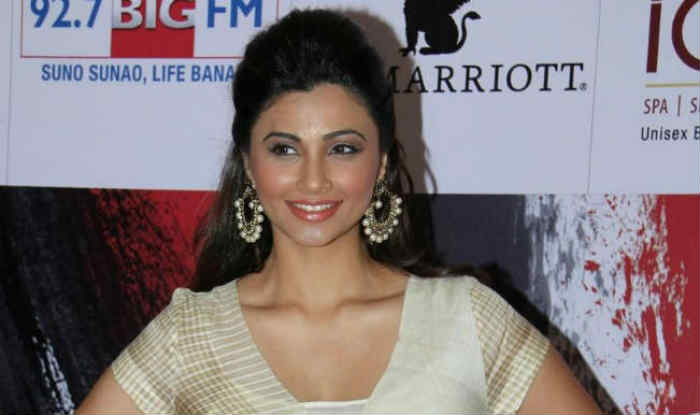 Jai Ho actress Daisy Shah wants to do a love story | India.com