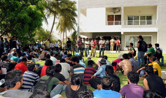Hyderabad University row: Over 70 students arrested for trying to break ...
