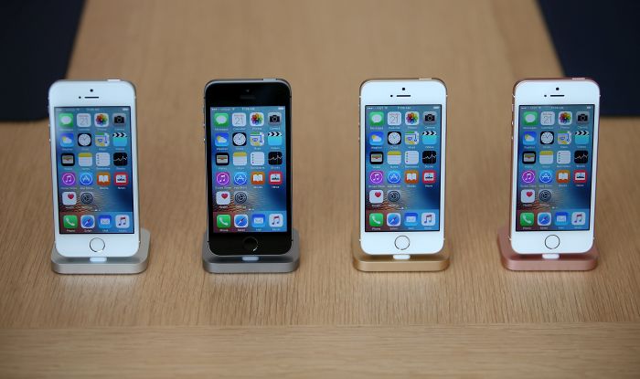 15 Pictures of the iPhone SE that will make you wish April was here ...