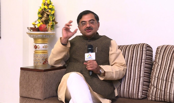 Camaraderie in Rajya Sabha, it is Tarun Vijay’s birthday | India.com