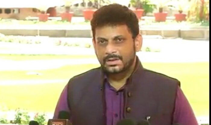 AIMIM MLA Waris Pathan suspended from Maharashtra Assembly for refusing ...