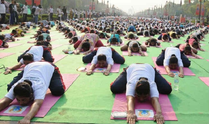 21st of every month to be celebrated as Yoga Day in Maharashtra ...