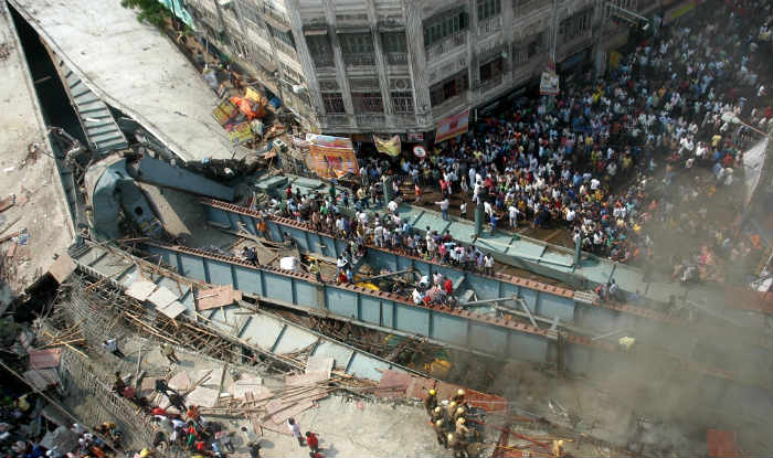 Kolkata flyover collapse: Death toll climbs to 25, rescue operation ...