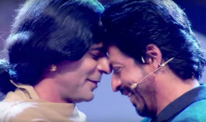 The Kapil Sharma Show: Shah Rukh Khan and Sunil Grover are being goofy and we just cannot stop ...