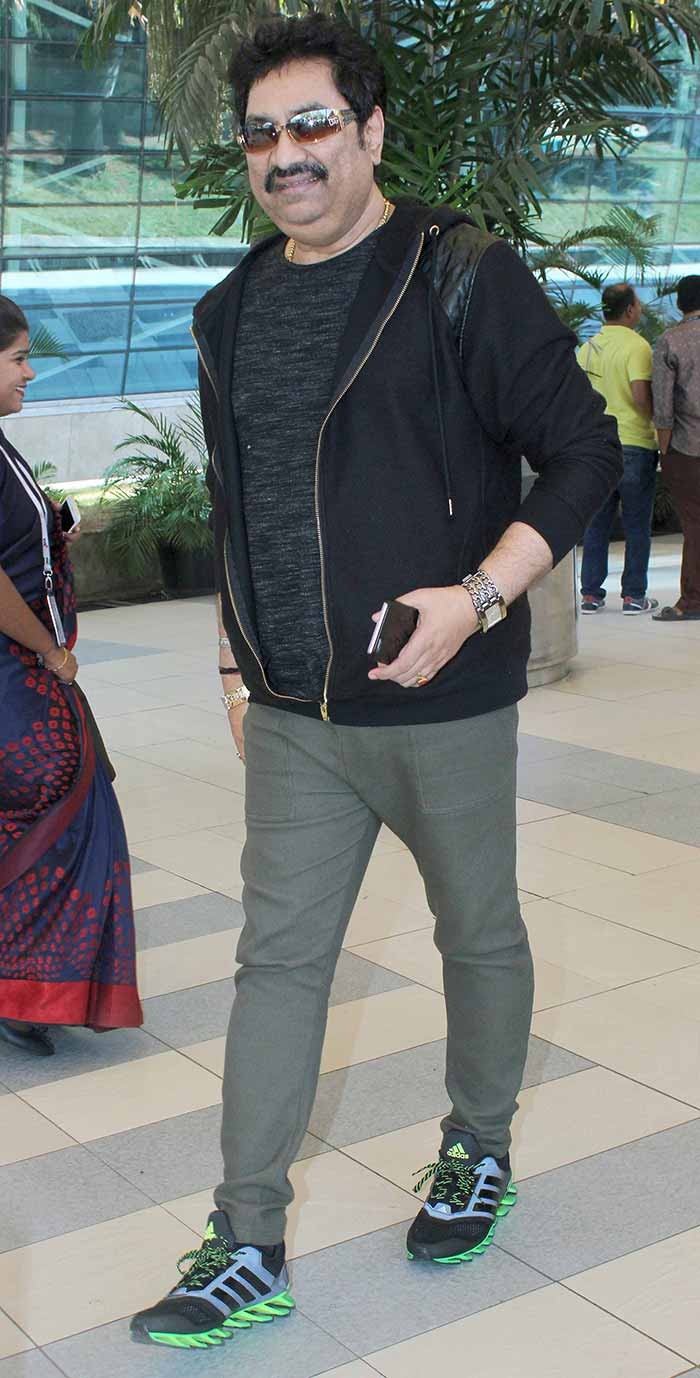 Kumar Sanu honoured on TV show ‘Sa Re Ga Ma Pa’ | India.com