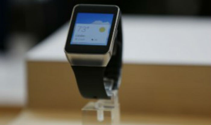 Doppio: A smartwatch with dual touchscreens | India.com