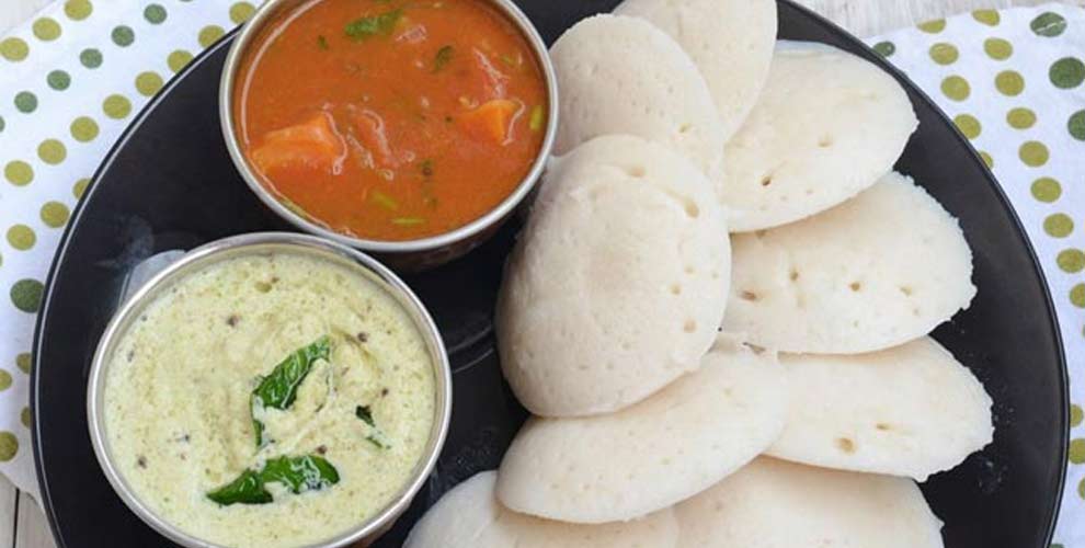 World Idli Day: अय्यो...साउथ इंडिया में नहीं इस देश में बनी थी पहली बार ...