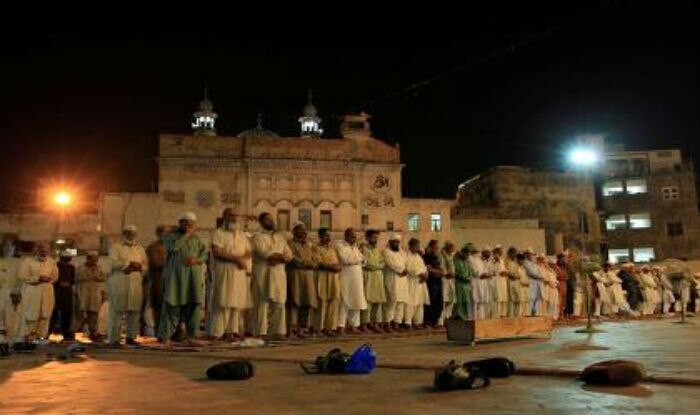 Ramadan 2016: Muslim Fasting month begins across the country | India.com