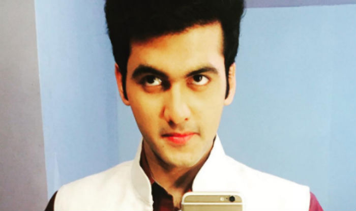 Sanchit Sharma turns romantic in Yeh Rishta Kya Kehlata Hai | India.com