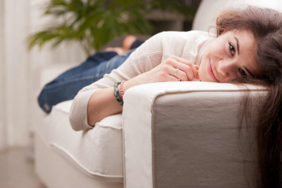 Some silly things girls do when they have crush on someone ry | जानें ...