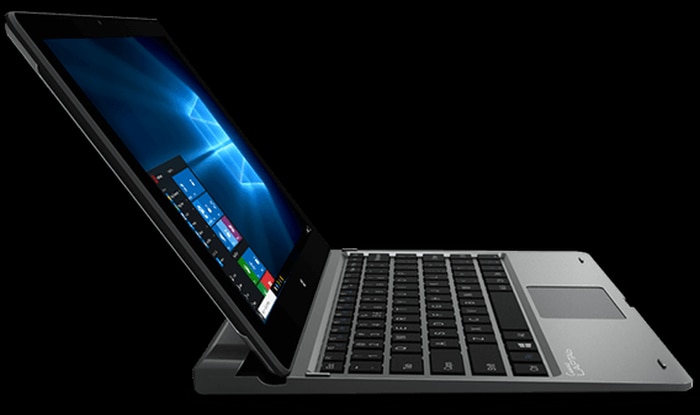 Fact Check: Is Modi Govt Distributing Free Laptops to Students? Here’s ...