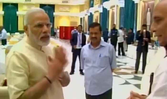 Narendra Modi brushes off Arvind Kejriwal at Inter-State Council meet ...