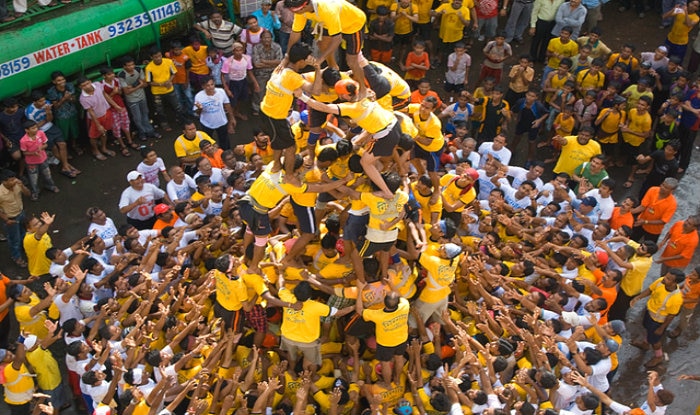 Govinda Ala Re From Rs 55 Lakh to Ticket to Spain Dahi Handi Prize ...
