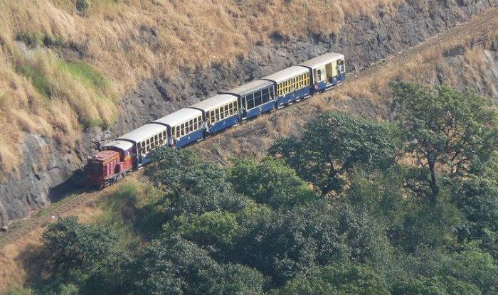 Woman robbed, thrown off moving train | India.com