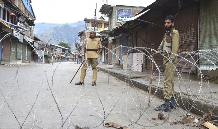Kashmir unrest: 33rd day of lockdown paralyzes life in Valley | India.com