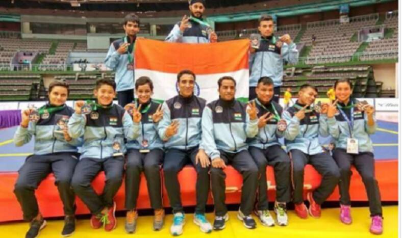 Indian wushu team wins 9 medals in Asian Championship | India.com