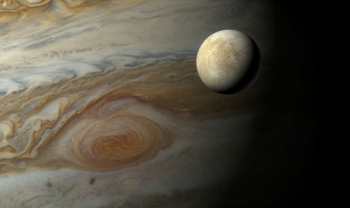 New evidence of water plumes on Jupiter’s moon Europa | India.com