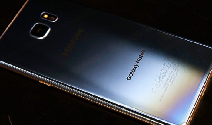 Replacement Samsung Note 7 catches fire on US plane | India.com
