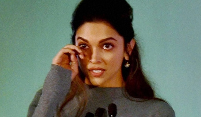 OMG! Deepika Padukone in tears while talking about depression at mental ...