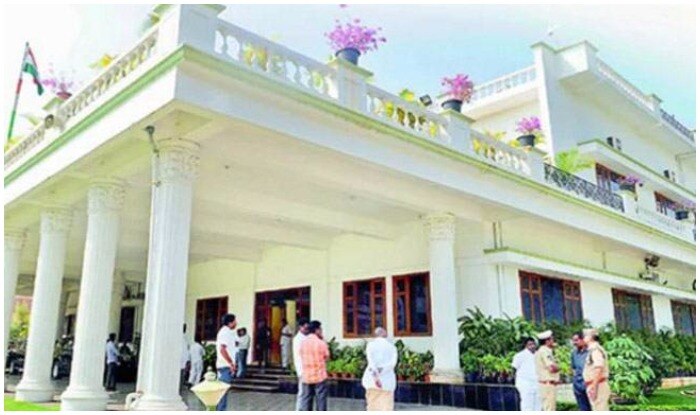 Telangana: CM K Chandrashekar's bulletproof home completed, here is the ...