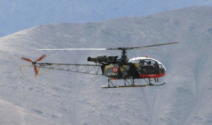 Cheetah helicopter crashes, Three army officers killed | India.com