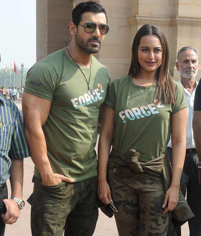 Force 2: John Abraham and Sonakshi Sinha pay tribute to the jawans at ...