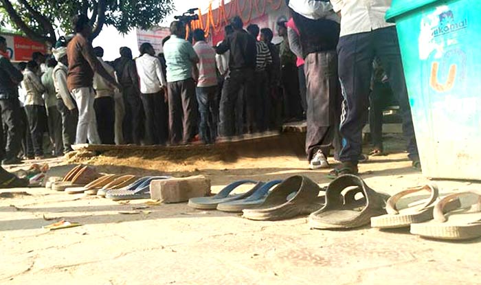 Demonetization impact: Slippers with name tags left in queues outside ...