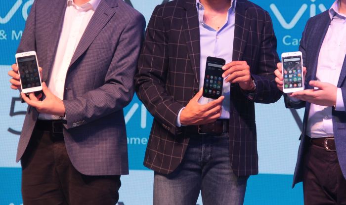 Vivo Launches Vivo V5 With 20mp Front Camera And Moonlight Glow Flash