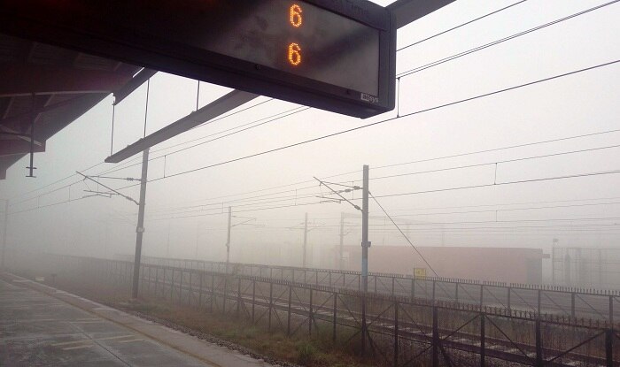 Dense fog in Delhi results in low visibility; trains, flights delayed ...