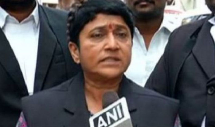 Jayalalithaa’s ‘friend’ seeks clarity over her death | India.com