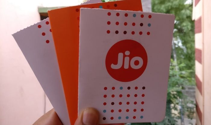 You can soon order Reliance Jio SIM cards online on Snapdeal! | India.com