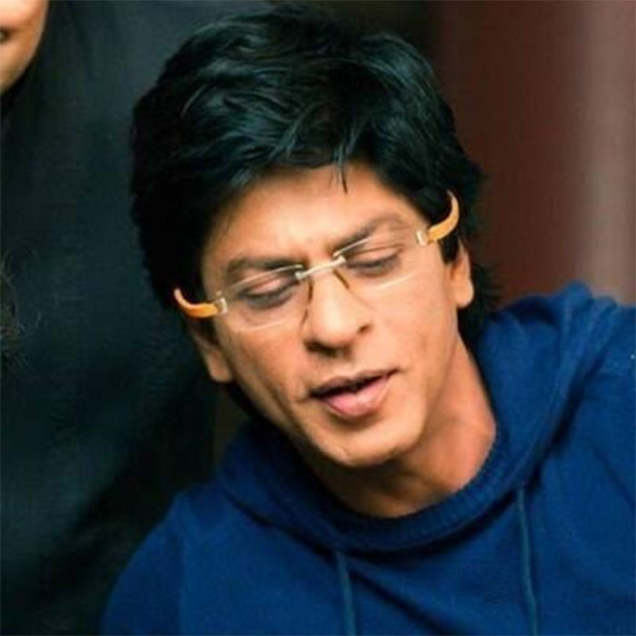 Shah Rukh Khan is Battery Sala! Top 5 times he rocked the bespectacled ...