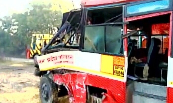 Bareilly: 6 killed, more than 30 injured after bus rams into a parked ...