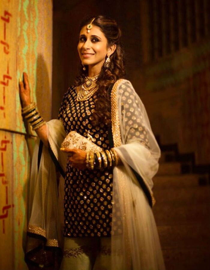 Kishwer Merchant shares throwback wedding sangeet picture and enthralls ...