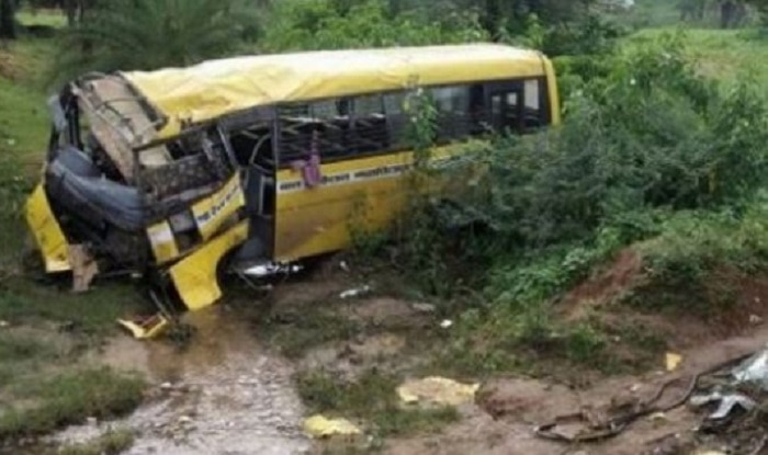 Tanzania: School bus falls into a ditch, 31 deaths | तंजानिया: स्कूल बस ...
