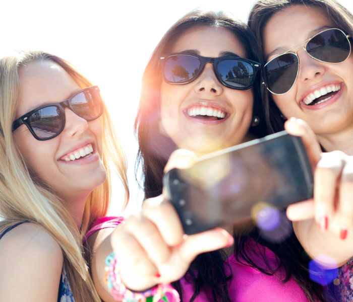 How to look good in pictures: 7 ways to look great in pictures! | India.com