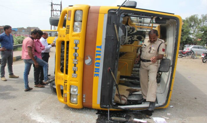 School bus turns over, children rescued by passing BSF men | India.com