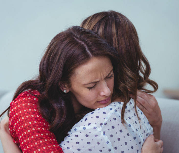 Happy Hug Day! Here are 6 reasons why hugs should be a part of your ...