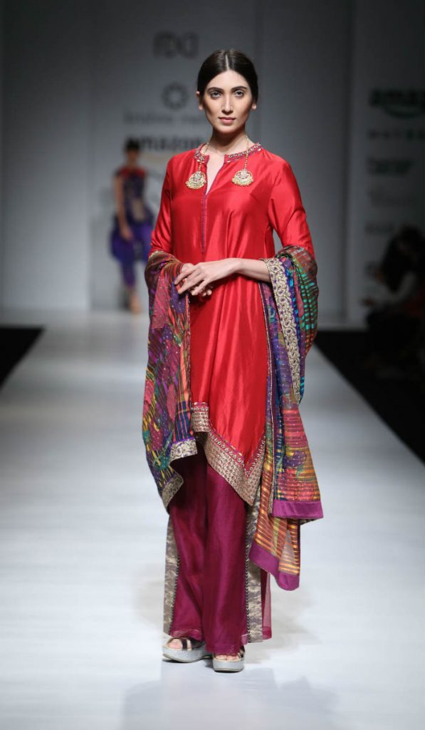 Madhu Jain and Krishna Mehta’s Ikat and handloom designs look out of ...