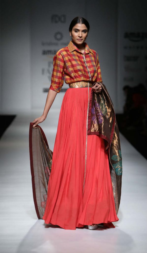 Madhu Jain and Krishna Mehta’s Ikat and handloom designs look out of ...