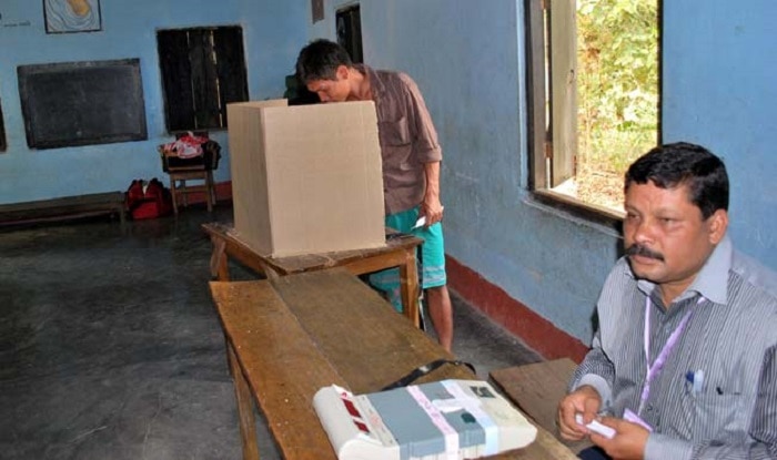 Delhi Assembly Elections 2020: QR Code, Booth App, Real-time Voter ...